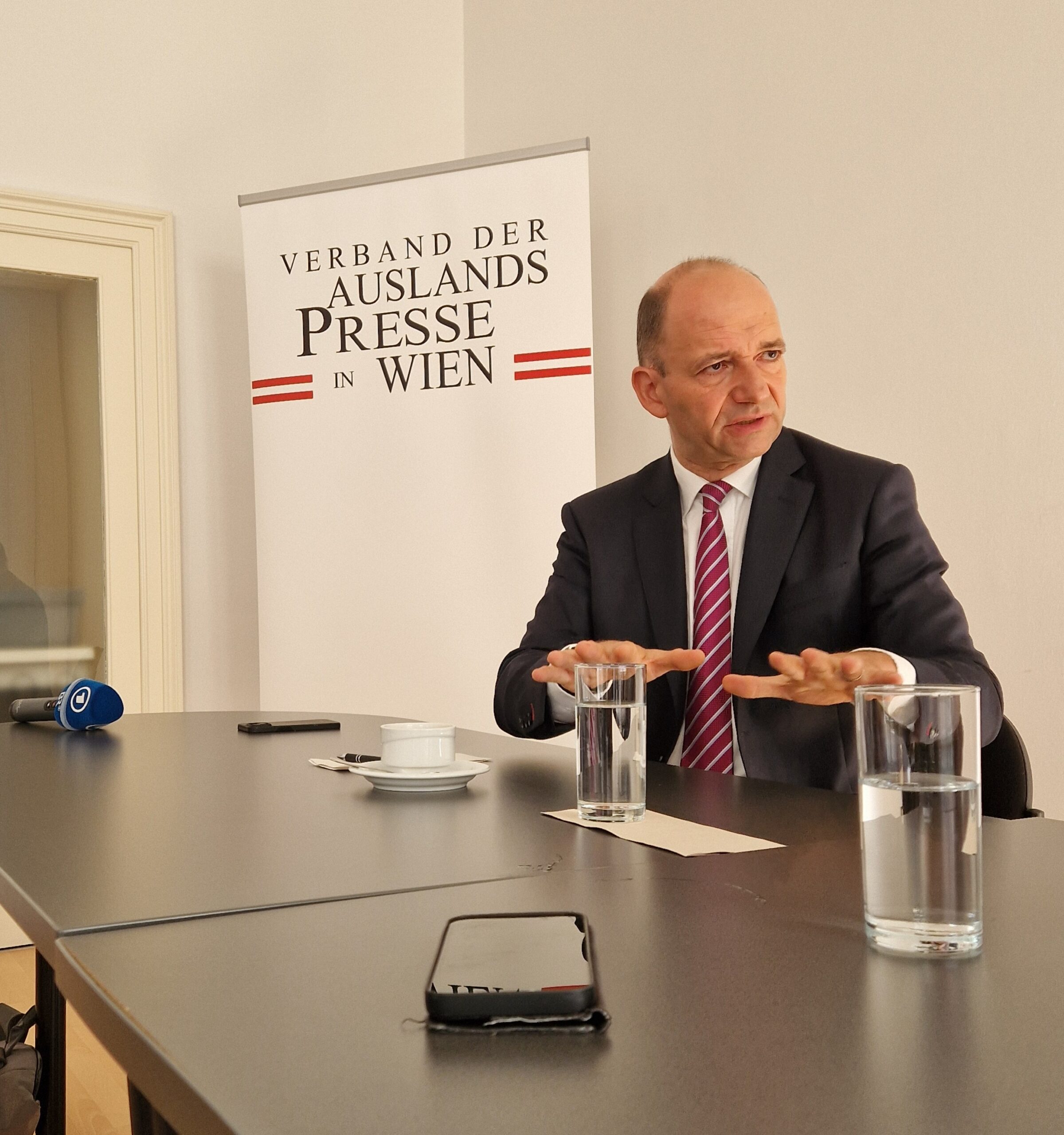 Exklusives Gespräch mit Hans Peter Haselsteiner - Verband der ...